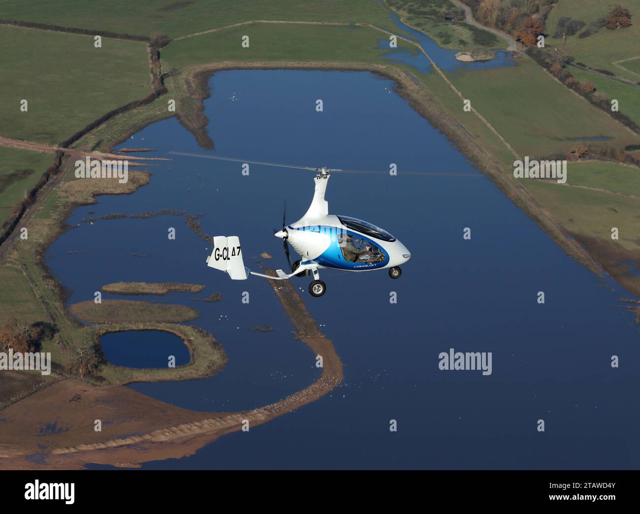 Air to Air photographs of a Cavalon Autogyro being flown near the ...