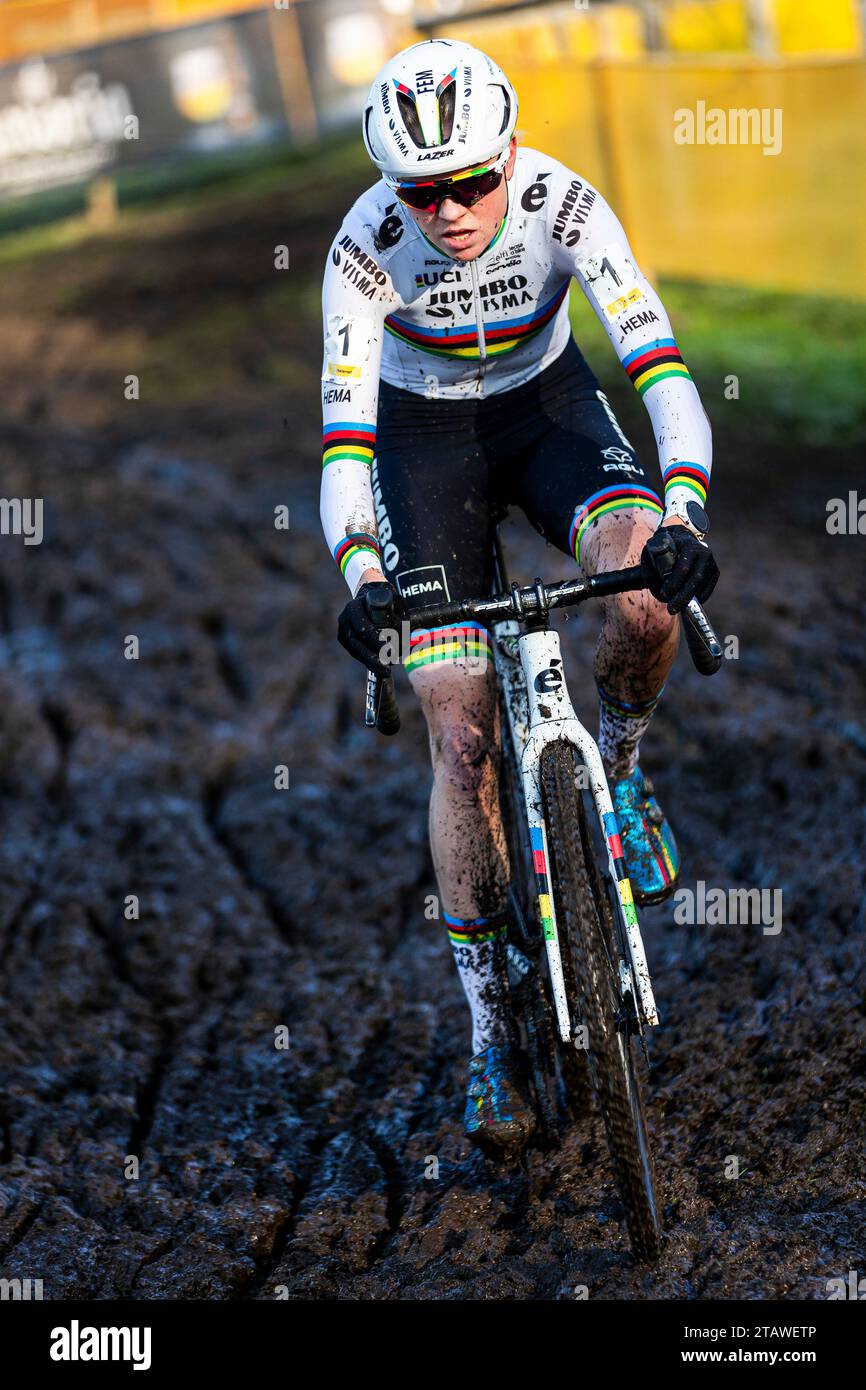 1 VAN EMPEL FEM DE N JUMBO VISMA DURING THE SCHORRECROSS BOOM (BELGIUM ...