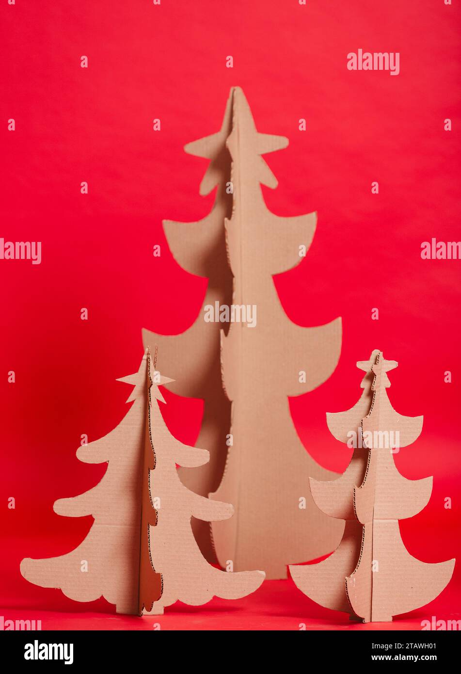 Paper christmas trees wish hi-res stock photography and images - Alamy