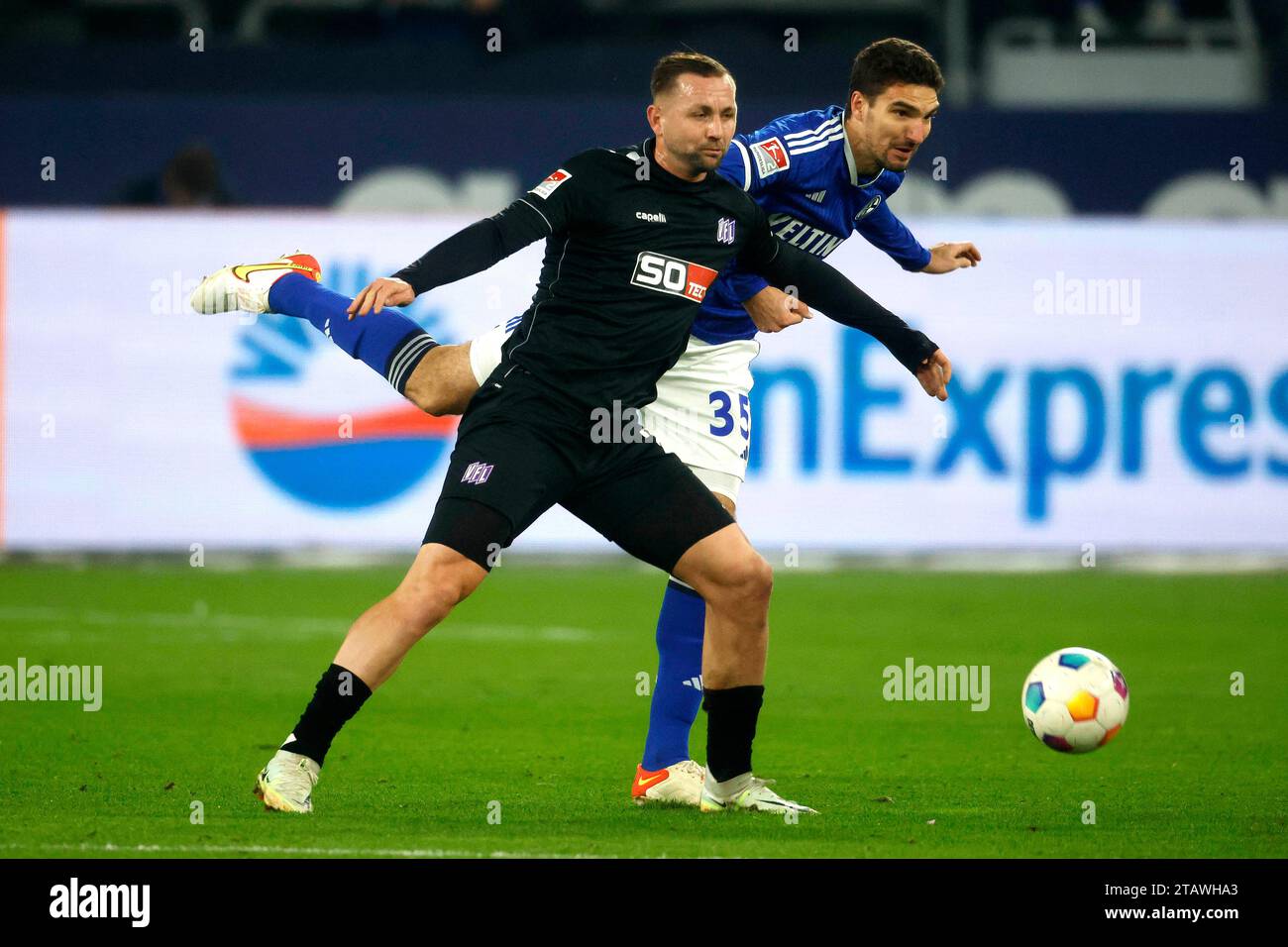 Gelsenkirchen, Deutschland, 2. Fussball Bundesliga 15. Spieltag FC ...