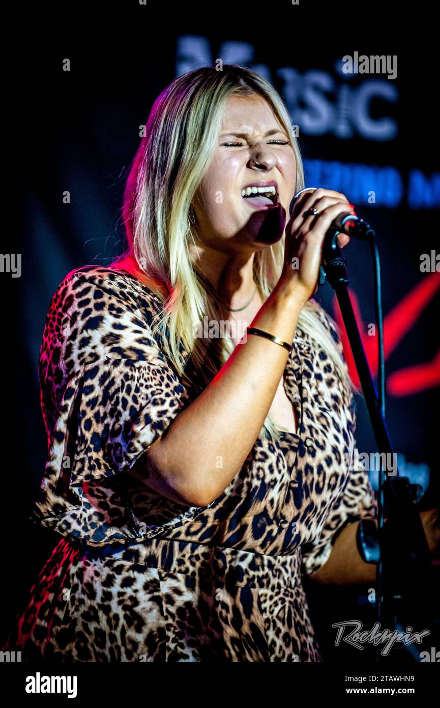 Jess hayes band hi-res stock photography and images - Alamy