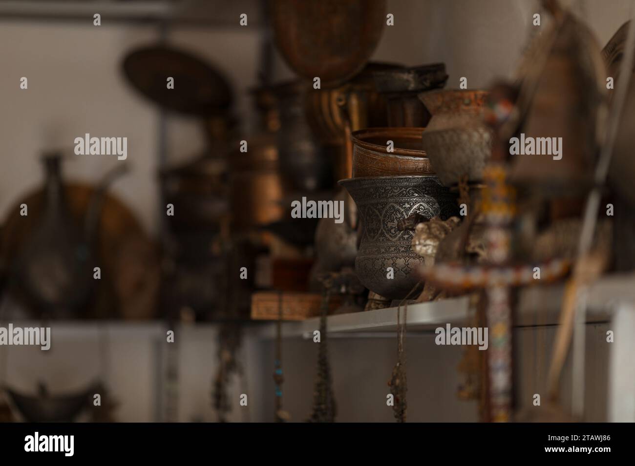 Vintage Heritage Pieces, Antique items Stock Photo - Alamy