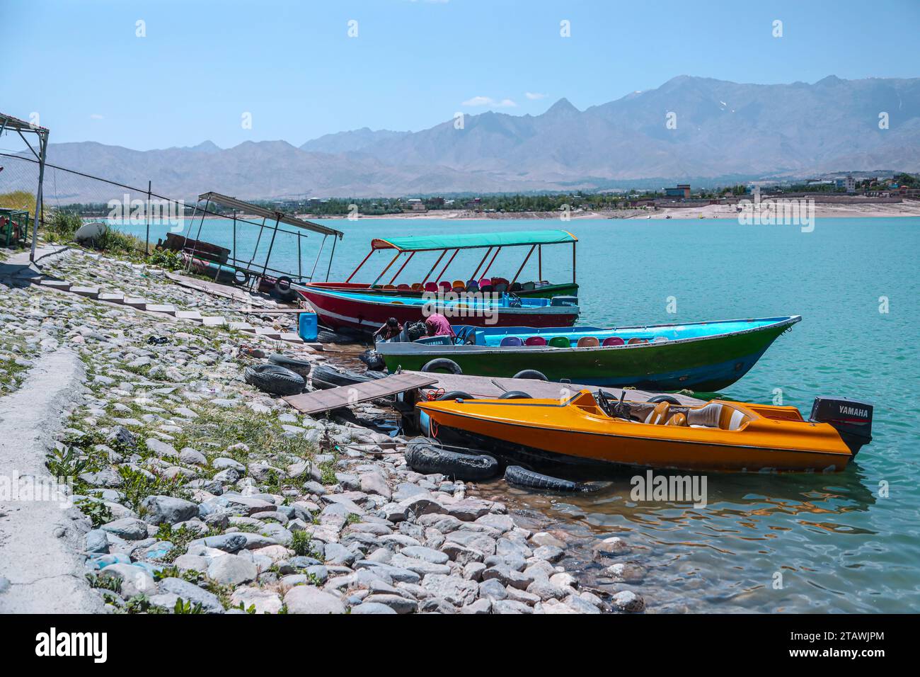 Beautiful lake sky view hi-res stock photography and images - Alamy