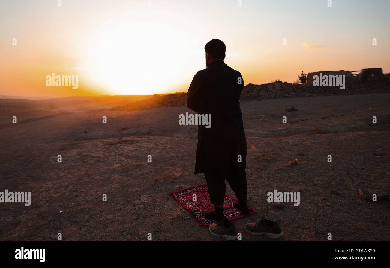 Young Muslim man praying, Islamic prayer, man prayer Stock Photo - Alamy
