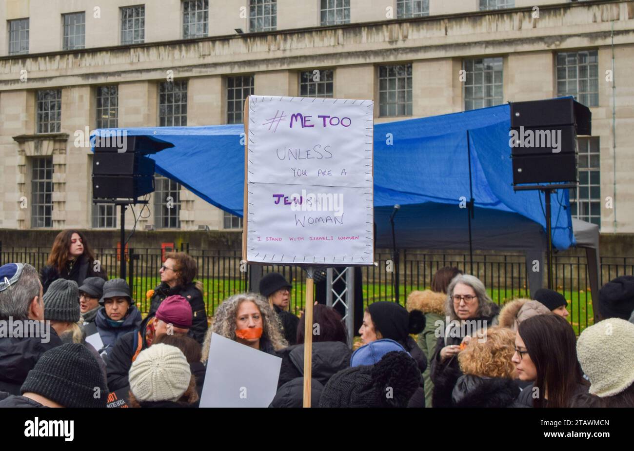 Metoo protest london sign hi-res stock photography and images - Alamy
