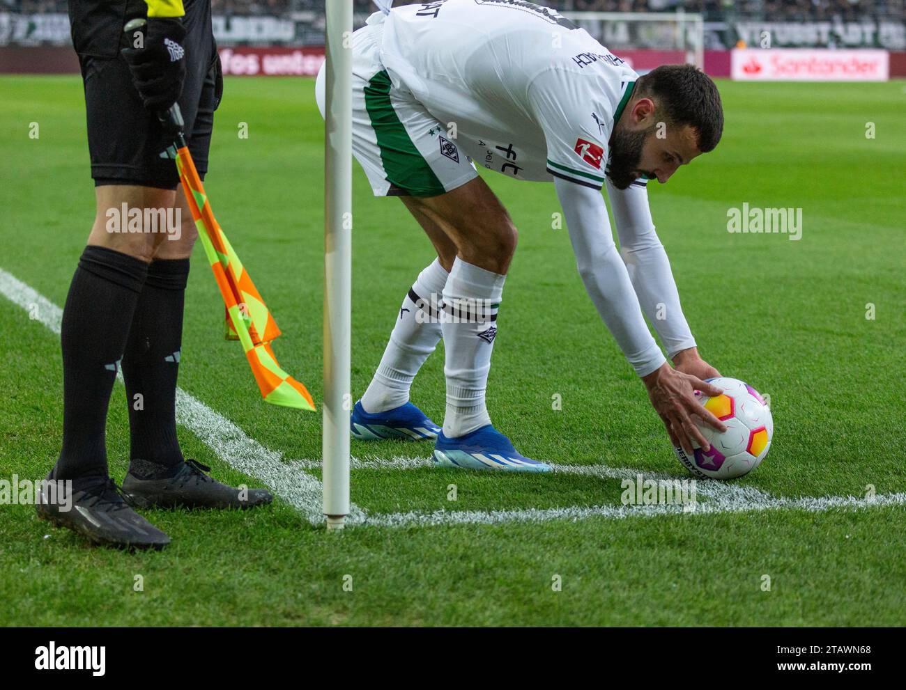 Corner kick flag hi-res stock photography and images - Alamy