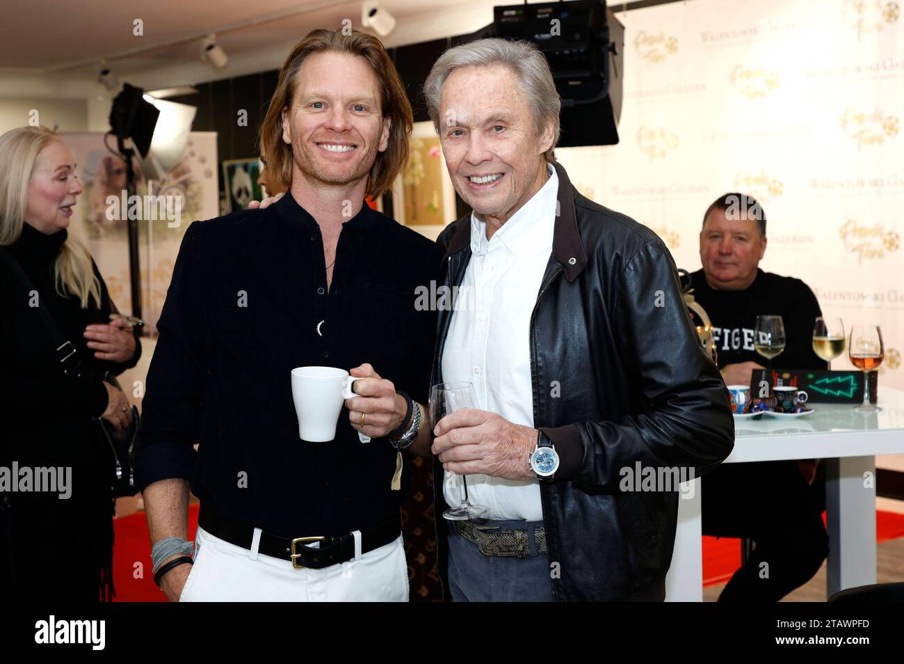 Mike Kraus mit Vater Peter Kraus beim Weihnachtsfest der Walentowski ...