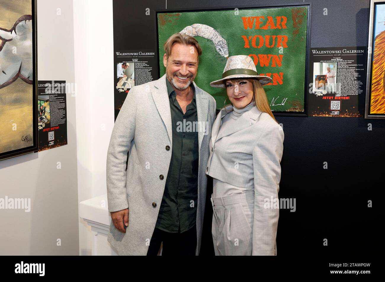 Kai Noll mit Freundin Anne-Kristin Schollenberger beim Weihnachtsfest ...