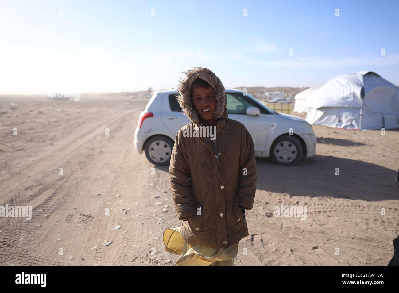 A homeless Afghan refugee boy in need of assistance | Needy Afghan ...
