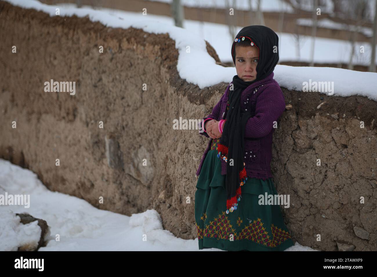 Portrait of a young poor Afghan girl in the village | Afghan girl Kabul ...