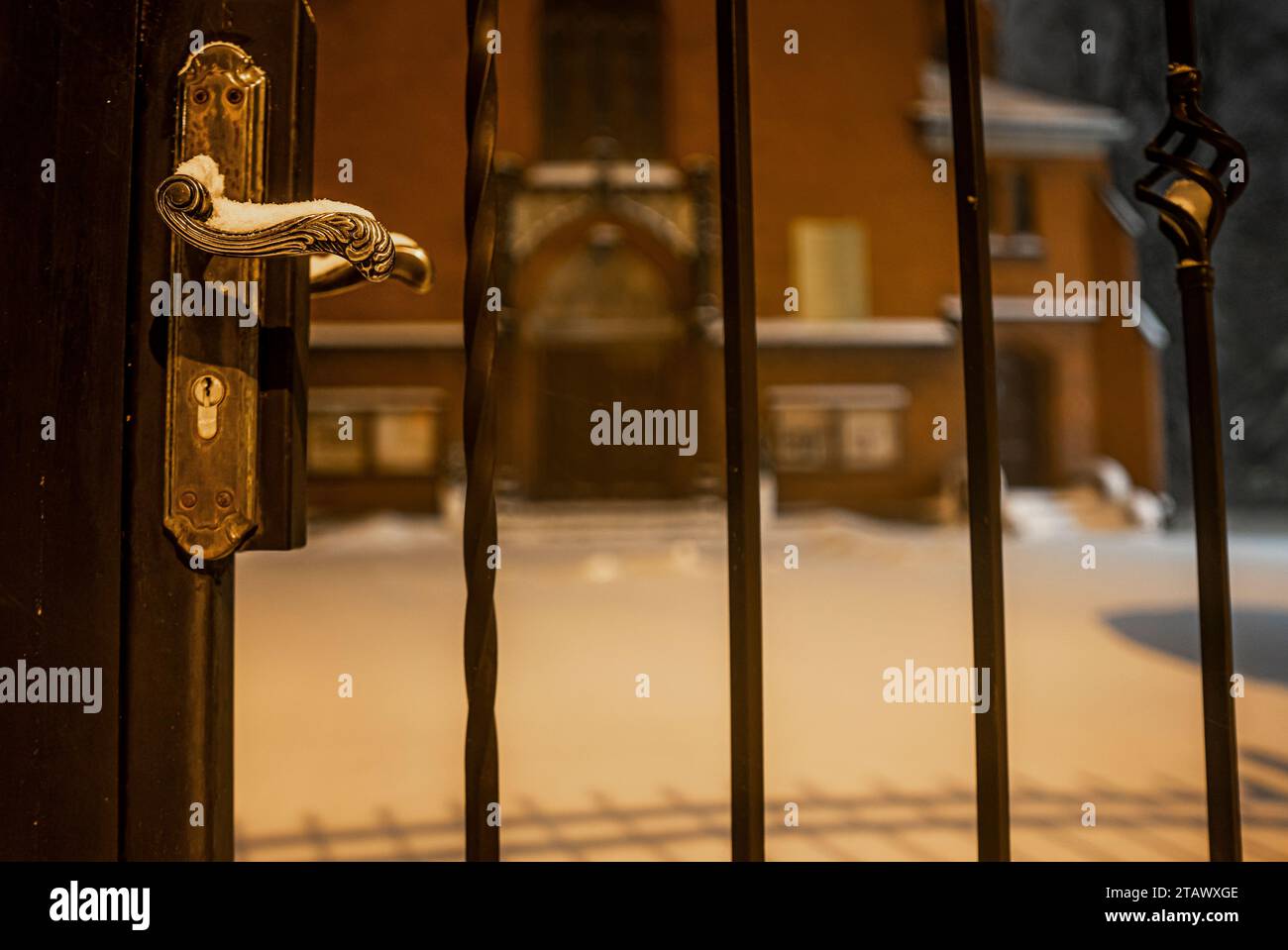 Closed behind gate hi-res stock photography and images - Alamy