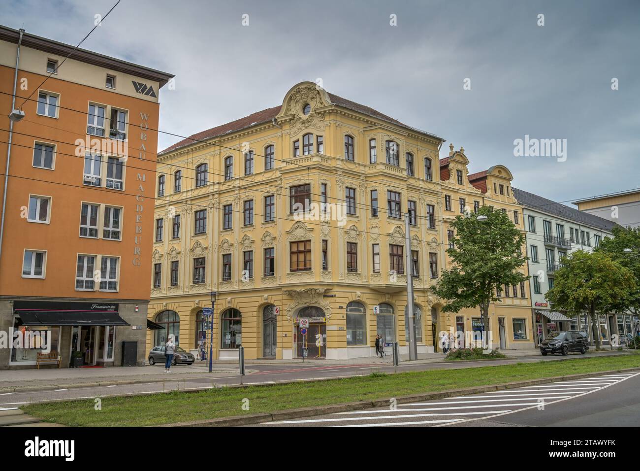 Barockgiebelhauser hi-res stock photography and images - Alamy