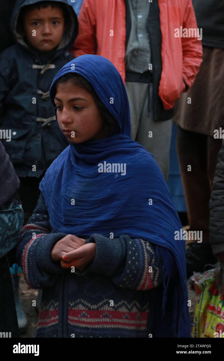 Portrait of a young poor Afghan girl in the village | Afghan girl Kabul ...