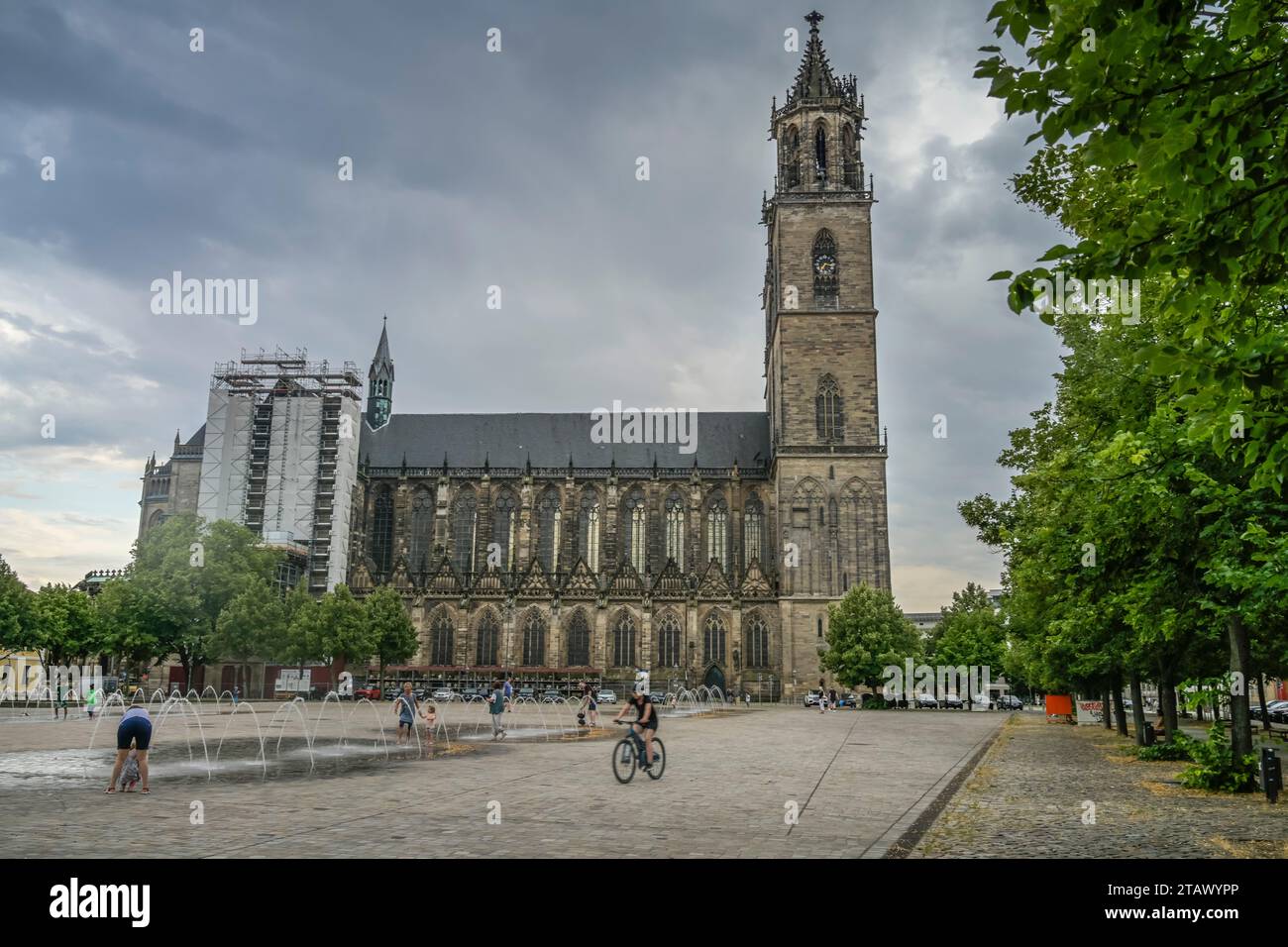Magdeburger stadt hi-res stock photography and images - Alamy