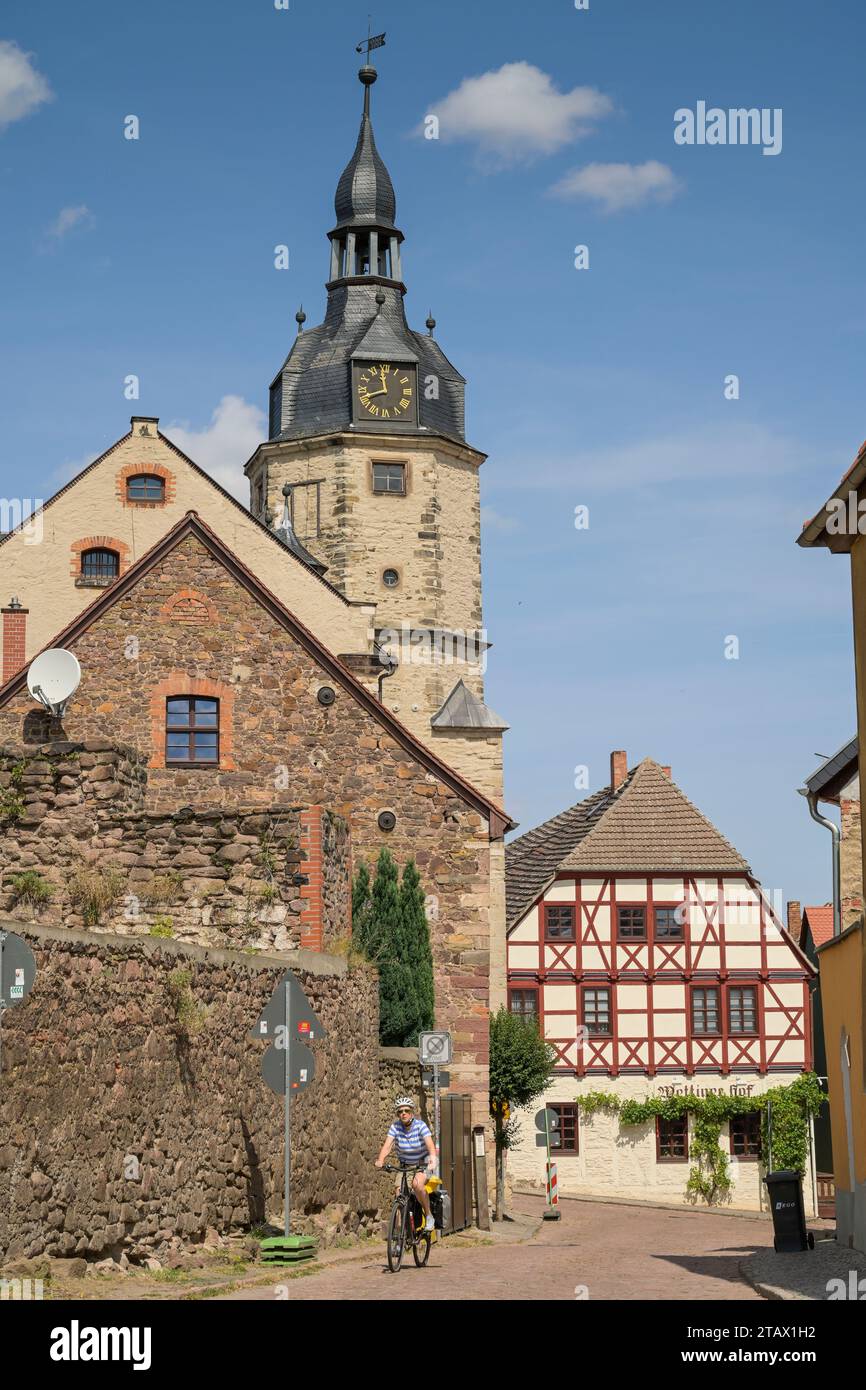 Stadtansicht, Rathaus, Marktplatz, Wettin, Sachsen-Anhalt, Deutschland ...