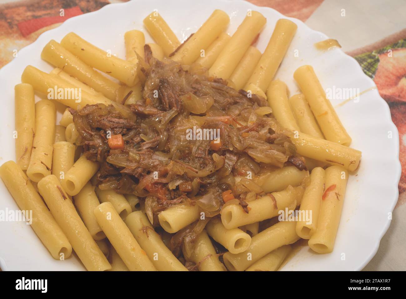 Traditional Neapolitan Pasta Alla Genovese Stock Photo - Alamy