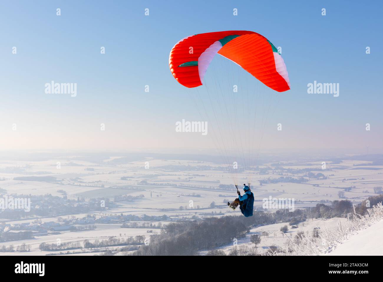 Spacejumping hi-res stock photography and images - Alamy