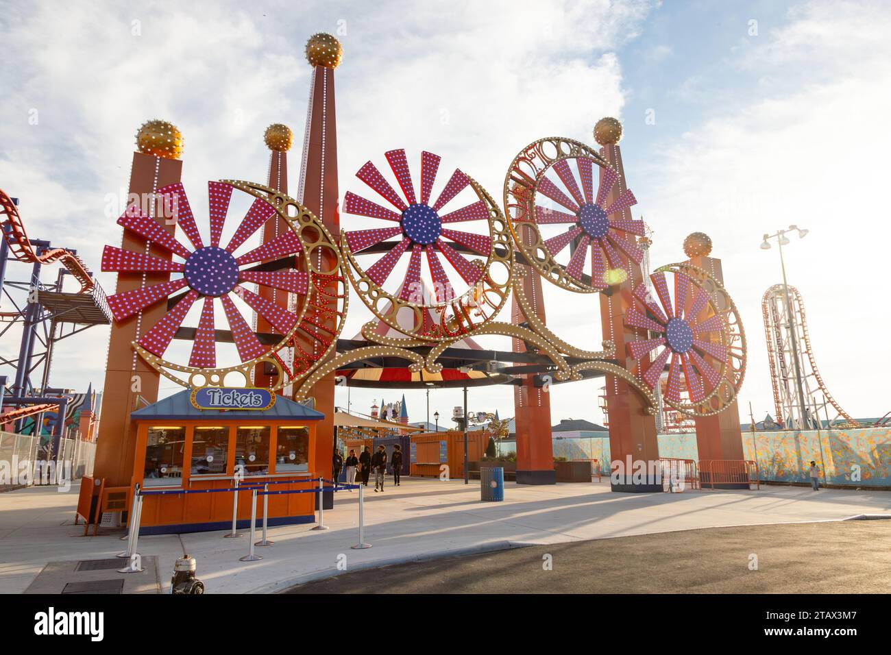 Luna park entrance gates, Coney Island, Brooklyn, New York, United ...