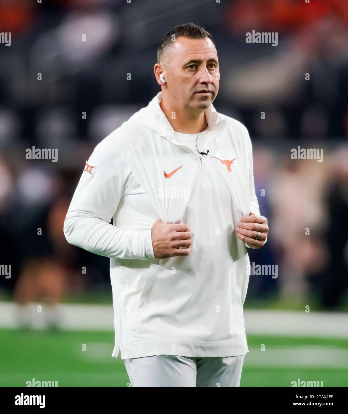 Arlington, USA. 02nd Dec, 2023. December 2, 2023: Texas Longhorns head ...
