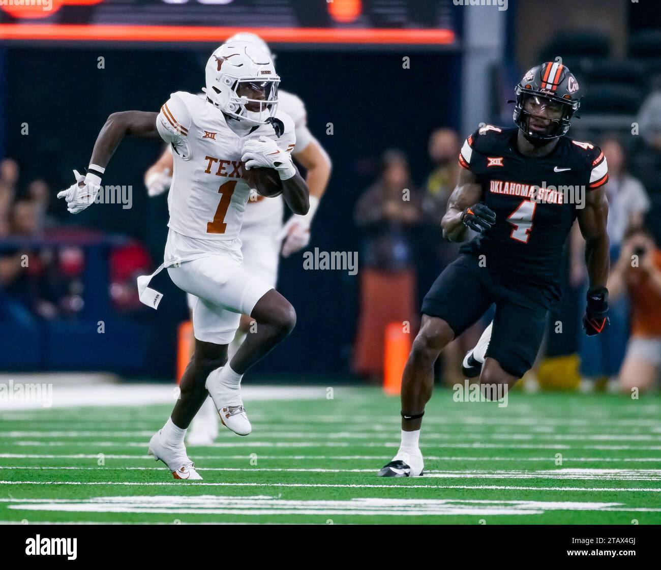 Arlington, USA. 02nd Dec, 2023. December 2, 2023: Texas Longhorns wide ...