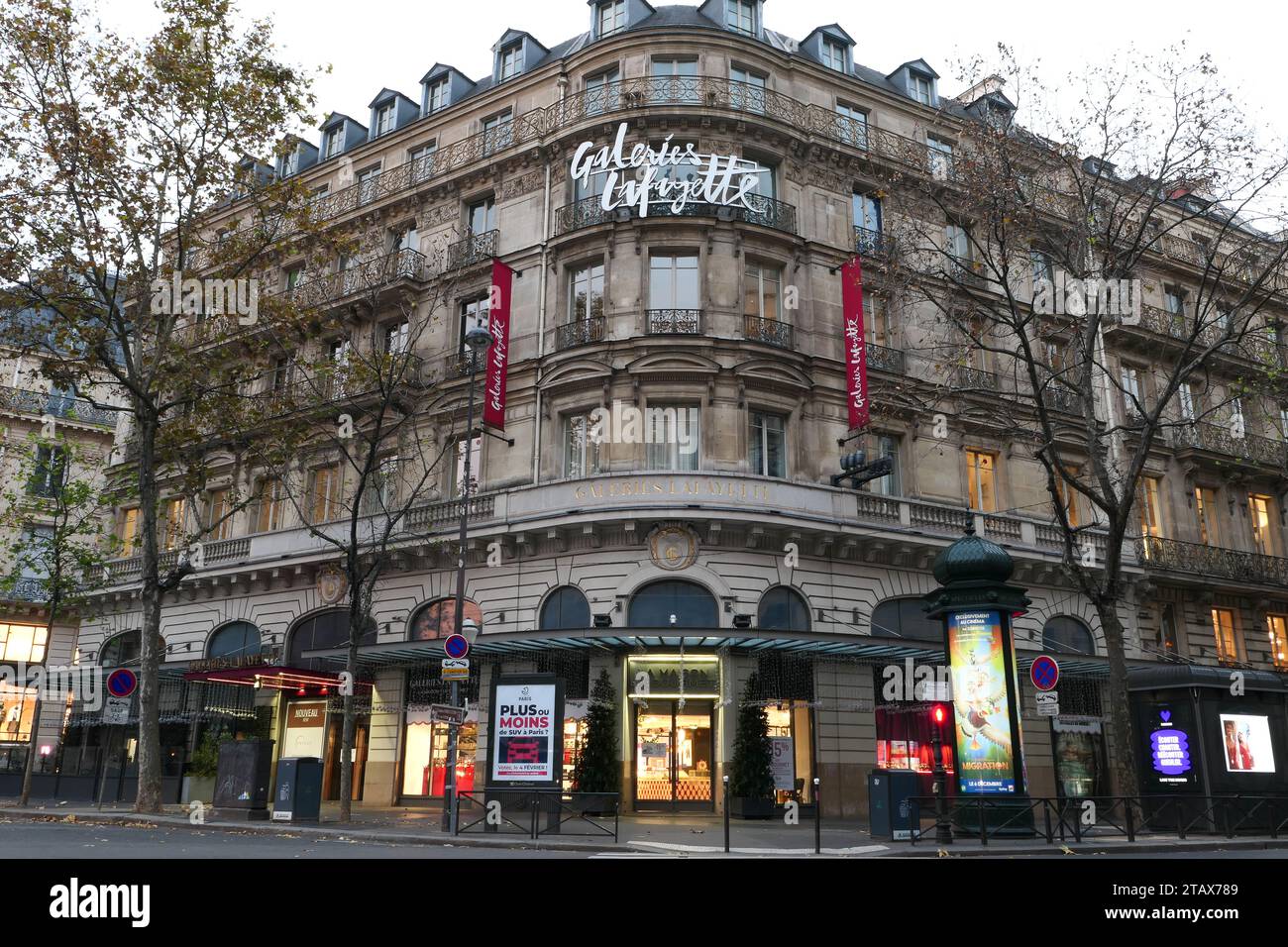 Paris, France. 03 december. 2023. Exterior façade of the famous fashion ...