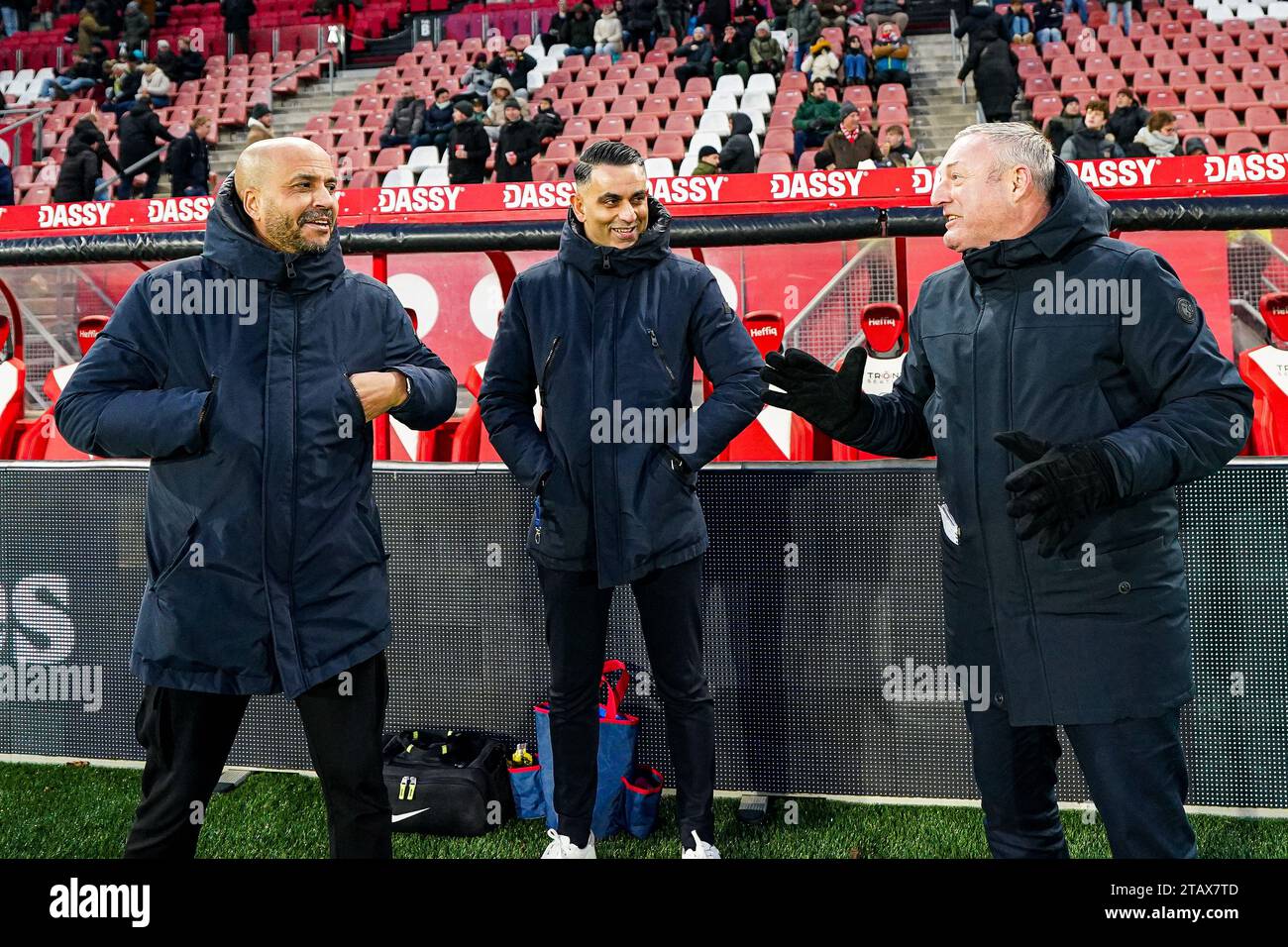 UTRECHT - (l-r) AZ Alkmaar coach Pascal Jansen, AZ team manager Ari ...