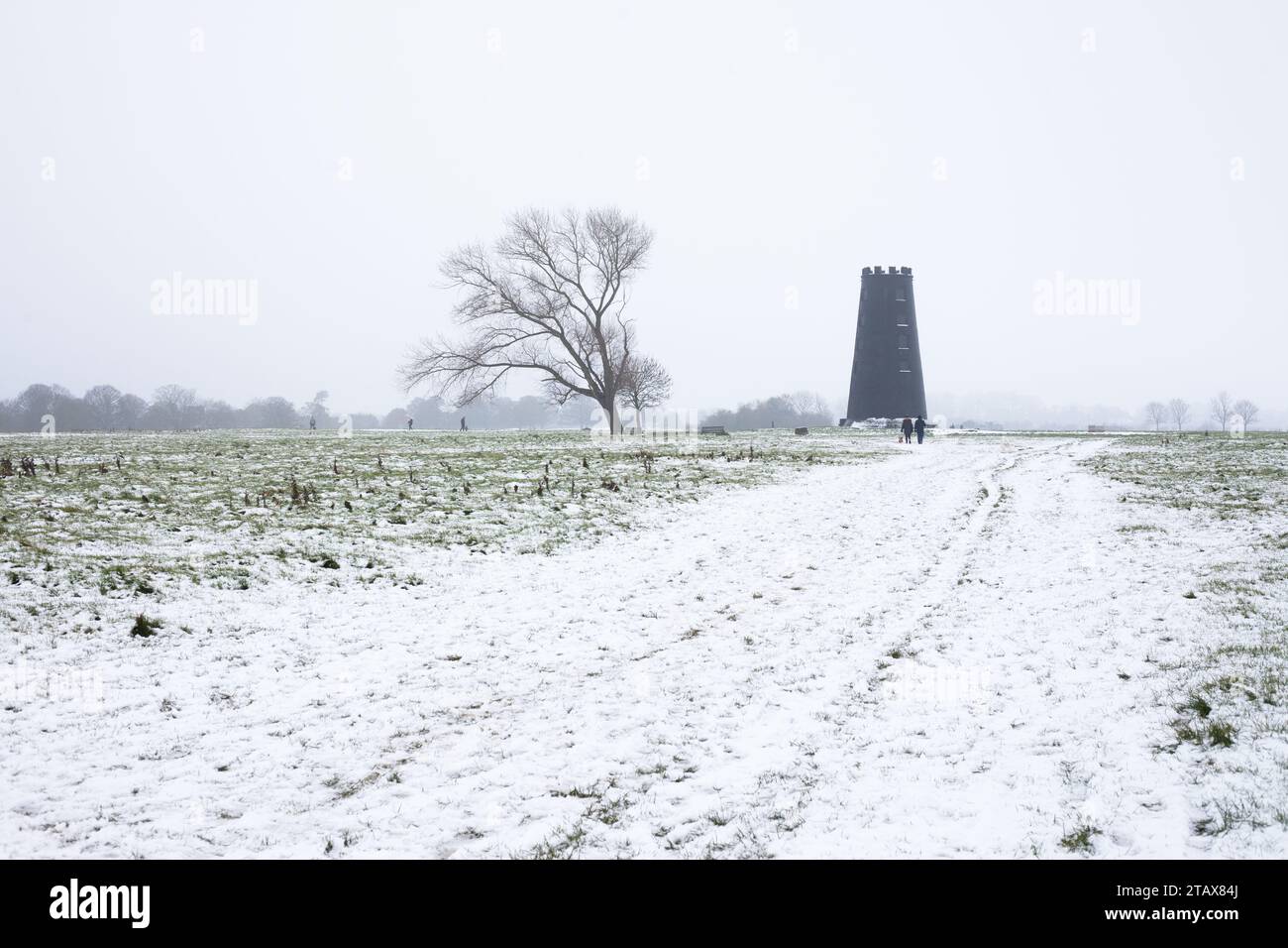 Festive scene white over morning, first proper snow fall December 2023 ...