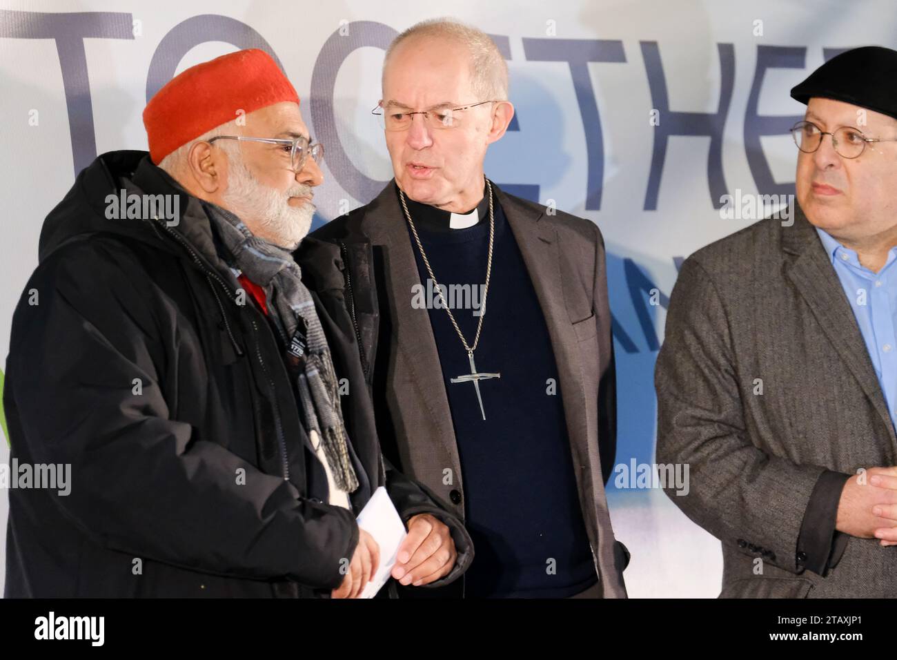 Imam monawar hussain hi-res stock photography and images - Alamy