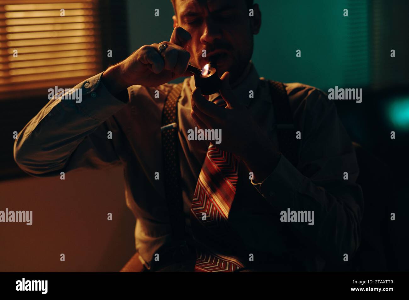 Detective with pipe hi-res stock photography and images - Alamy