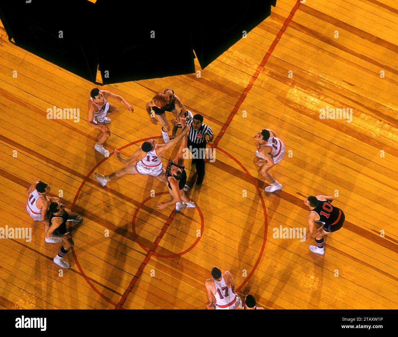 NEW YORK, NY - JANUARY 5: Walt Davis #12 of the Philadelphia Warriors ...