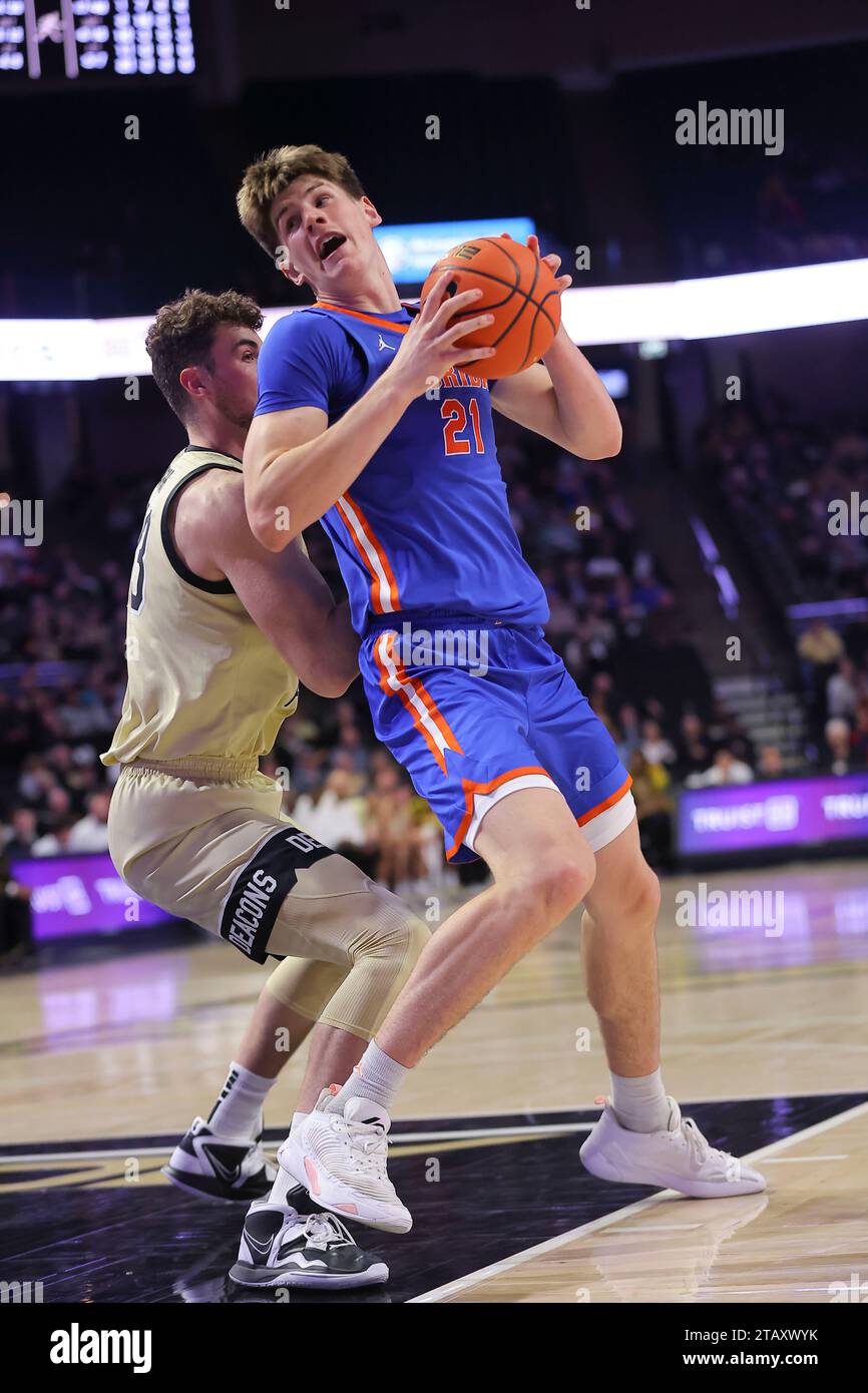 November 29, 2023: University of Florida freshman Alex Condon (21 ...