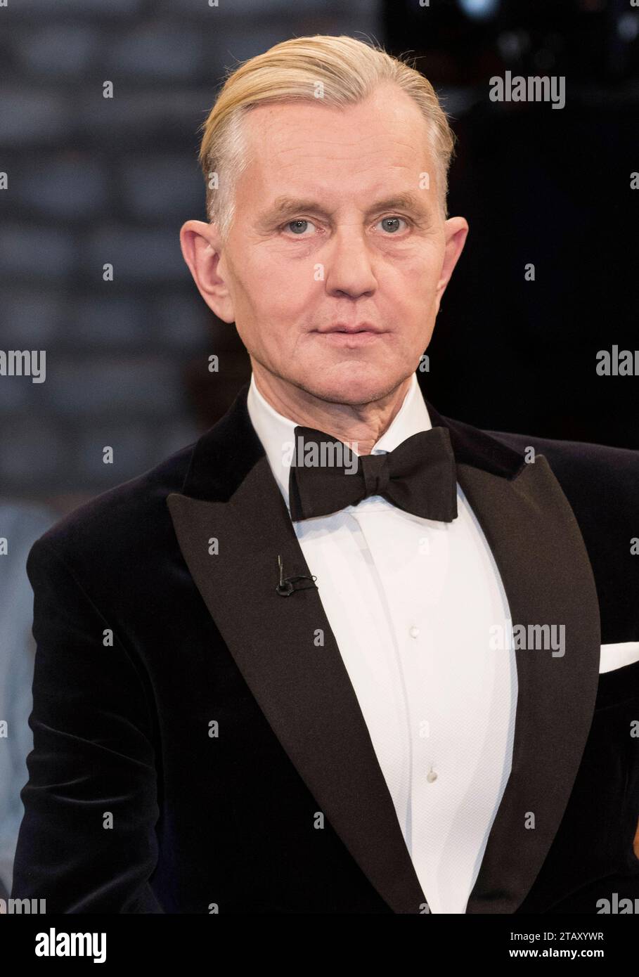 Max Raabe im Bild: Max Raabe Max Raabe singt eigentlich schon immer im ...