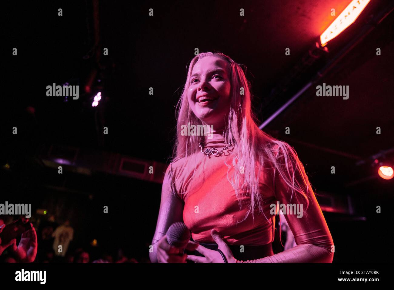Dream Wife performing at Sala Razzmatazz 3, Barcelona 27 Nov. 2023 ...