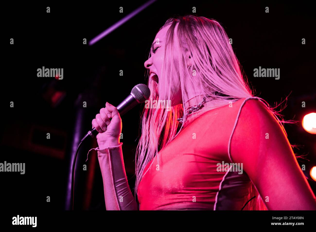 Dream Wife performing at Sala Razzmatazz 3, Barcelona 27 Nov. 2023 ...