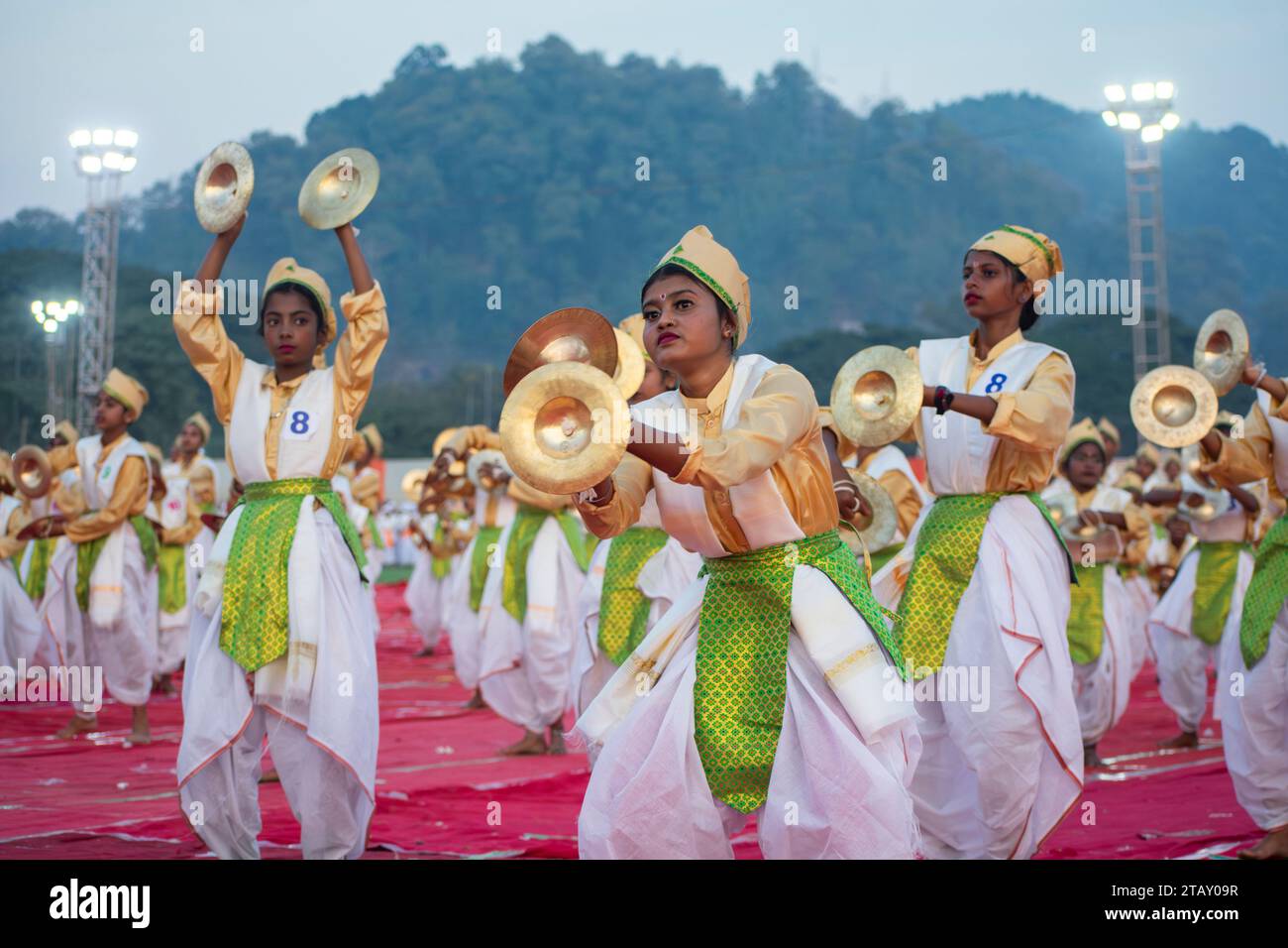 Saatriya dance hi-res stock photography and images - Alamy