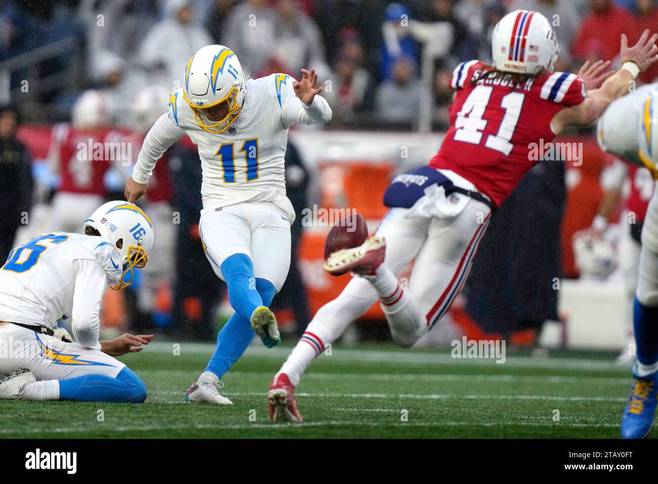 Los Angeles Chargers place kicker Cameron Dicker (11) kicks a field ...