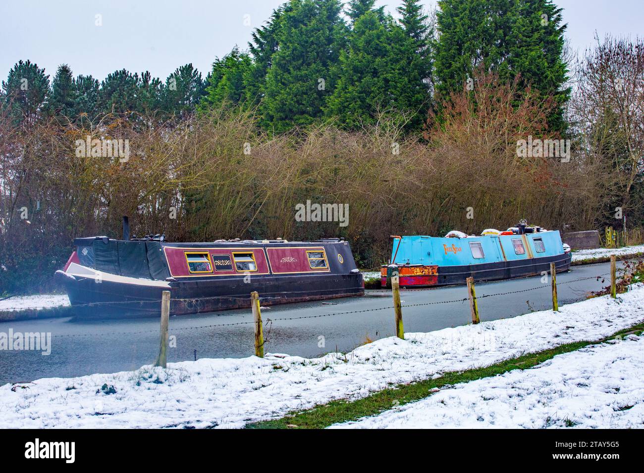 Canal narrowboats moored on the Trent and Mersey canal at wheelock ...