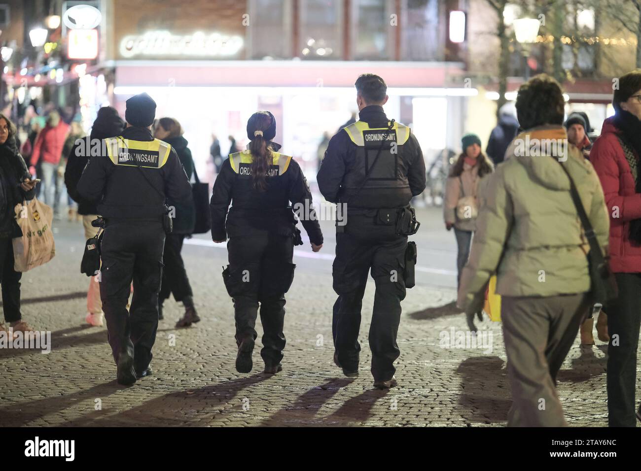 Hilfspolizei hi-res stock photography and images - Alamy