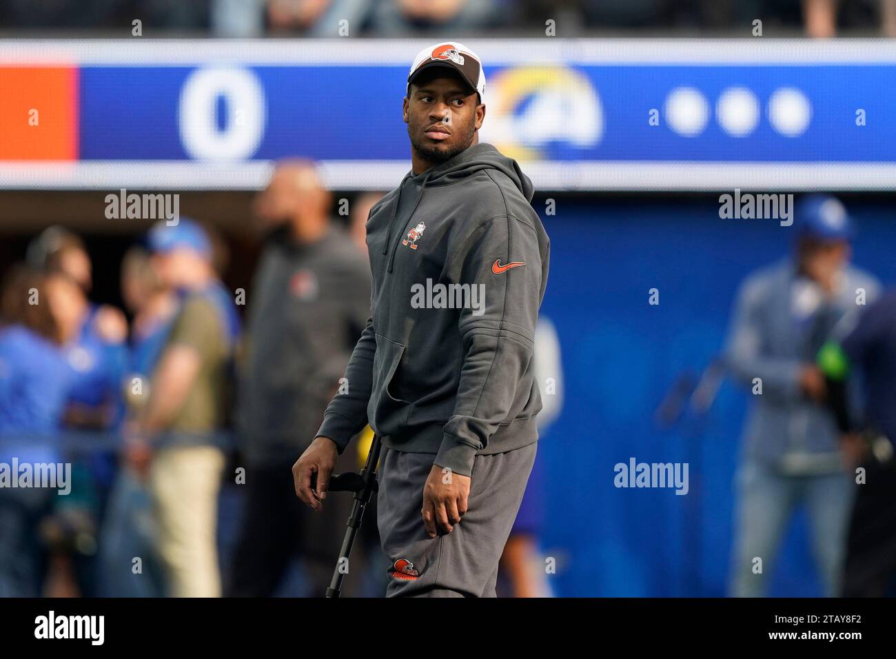 Cleveland Browns running back Nick Chubb looks on during warmups before ...