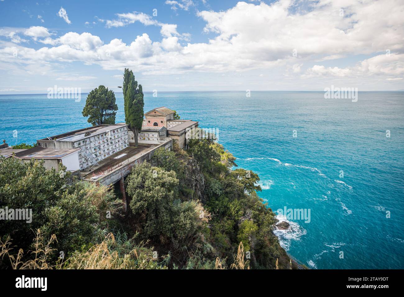 Manarola italy scenic cemetery hi-res stock photography and images - Alamy