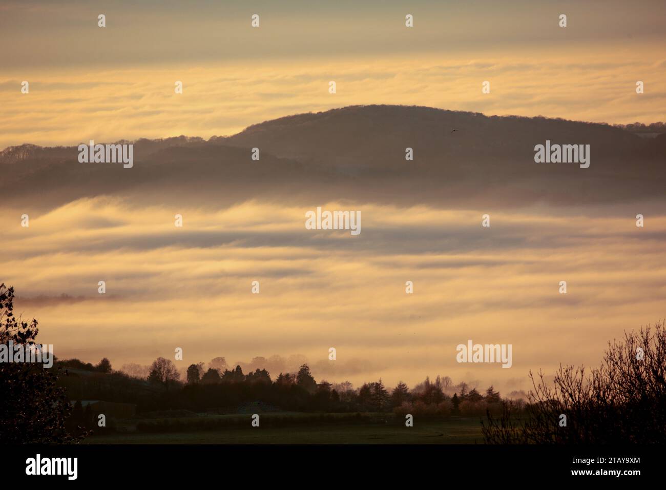 Malvern hills above the clouds hi-res stock photography and images - Alamy