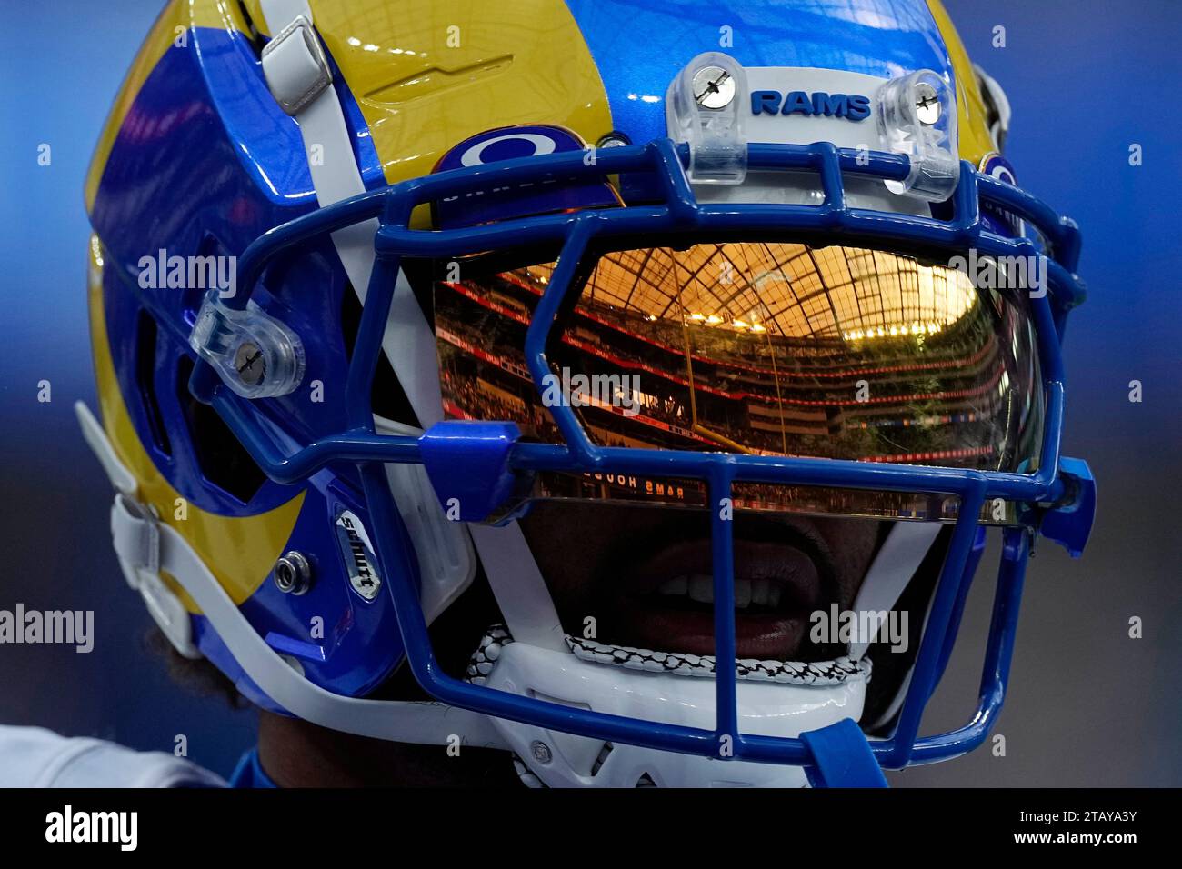 Los Angeles Rams running back Kyren Williams (23) warms up before an ...
