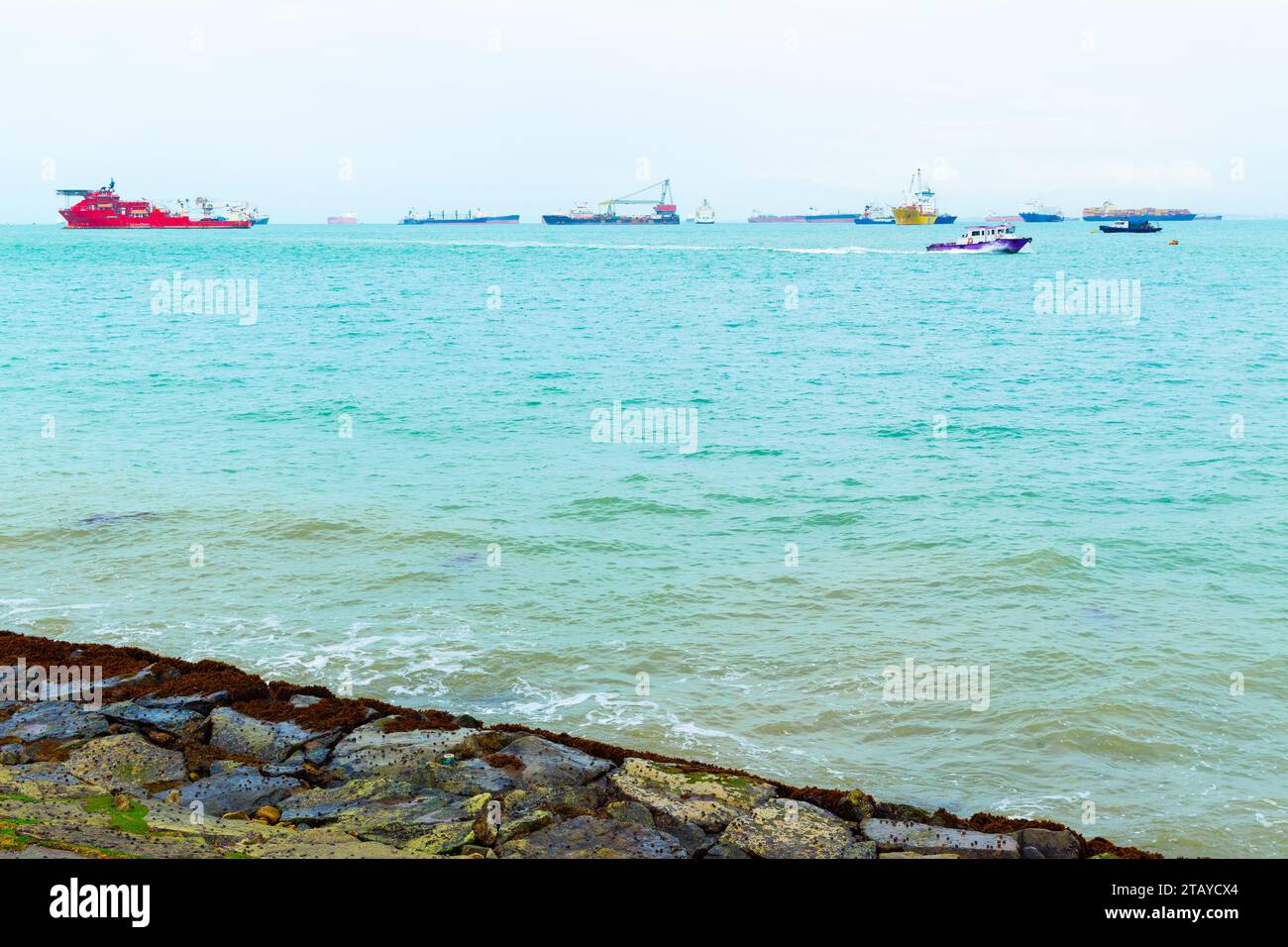 Shipping on the the Straits of Singapore in Singapore, seen from Marina ...