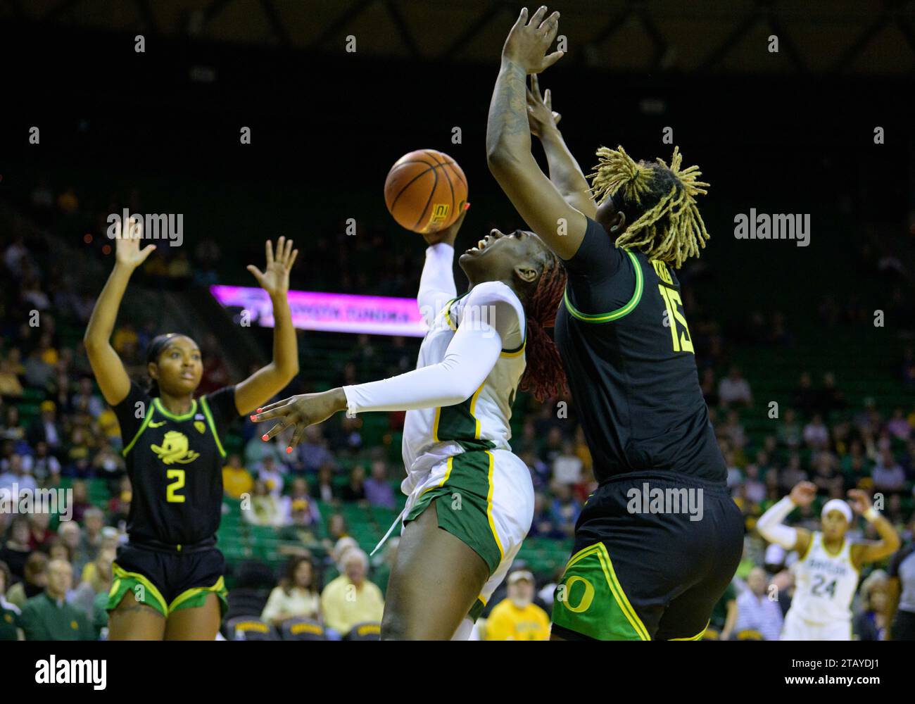 Ferrell Center Waco, Texas, USA. 3rd Dec, 2023. Baylor Lady Bears guard ...