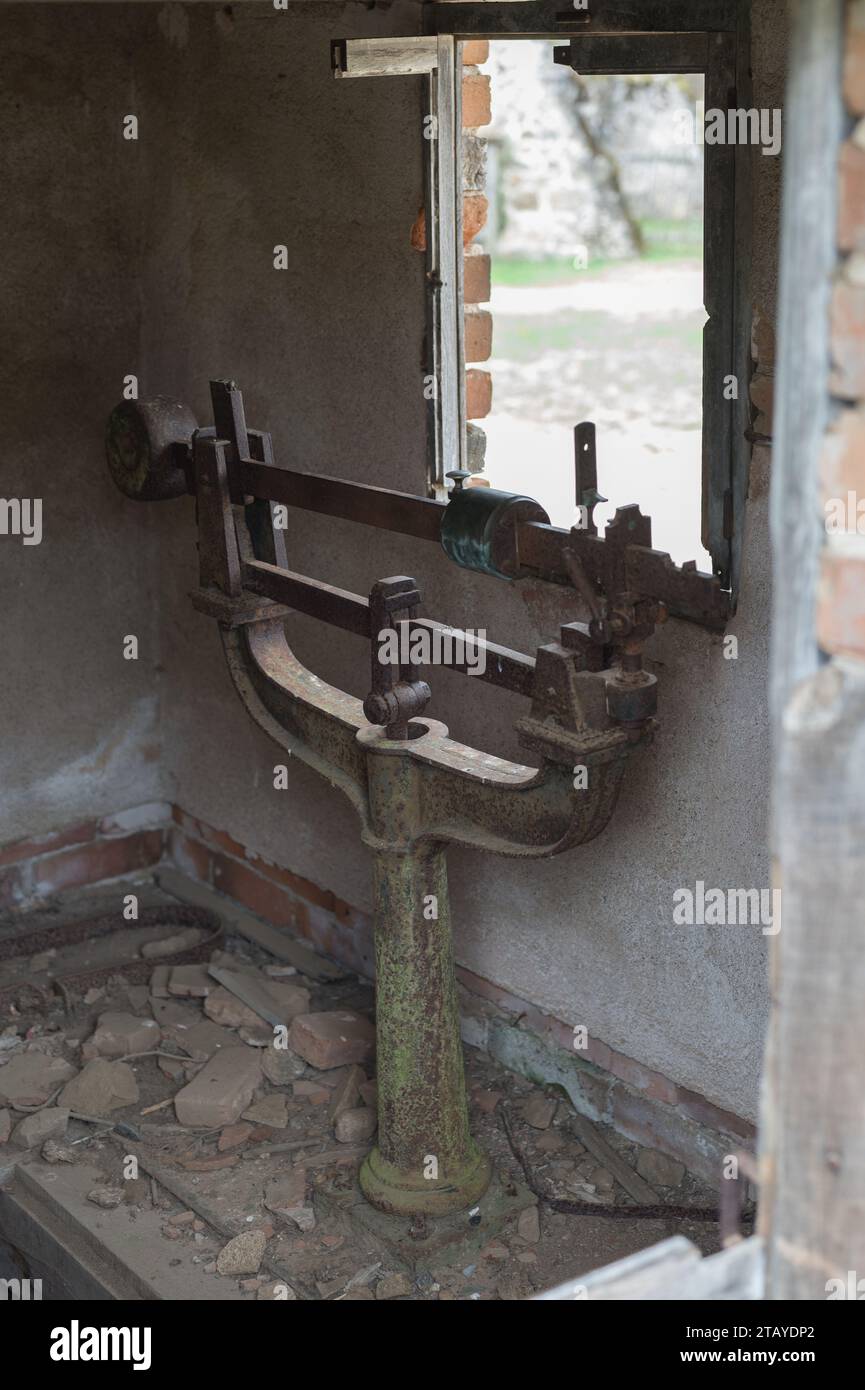 Detail of the remains of an old scale for weighing goods Stock Photo ...