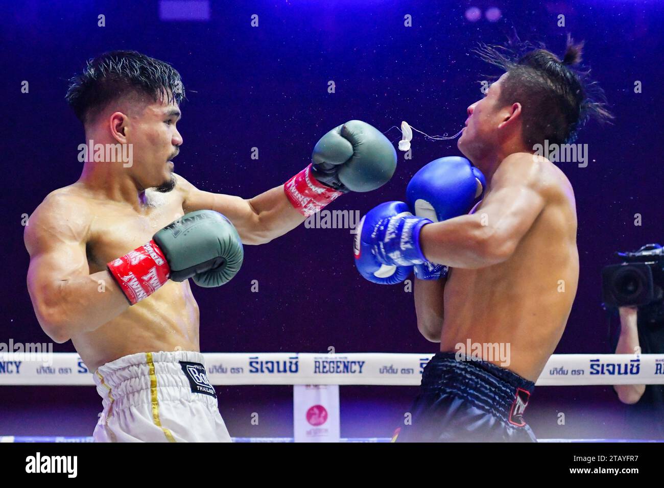 Xiaosong zhang hi-res stock photography and images - Alamy