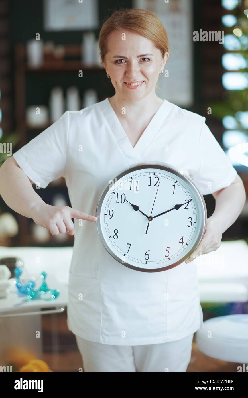 Doctor clock time watch hi-res stock photography and images - Alamy