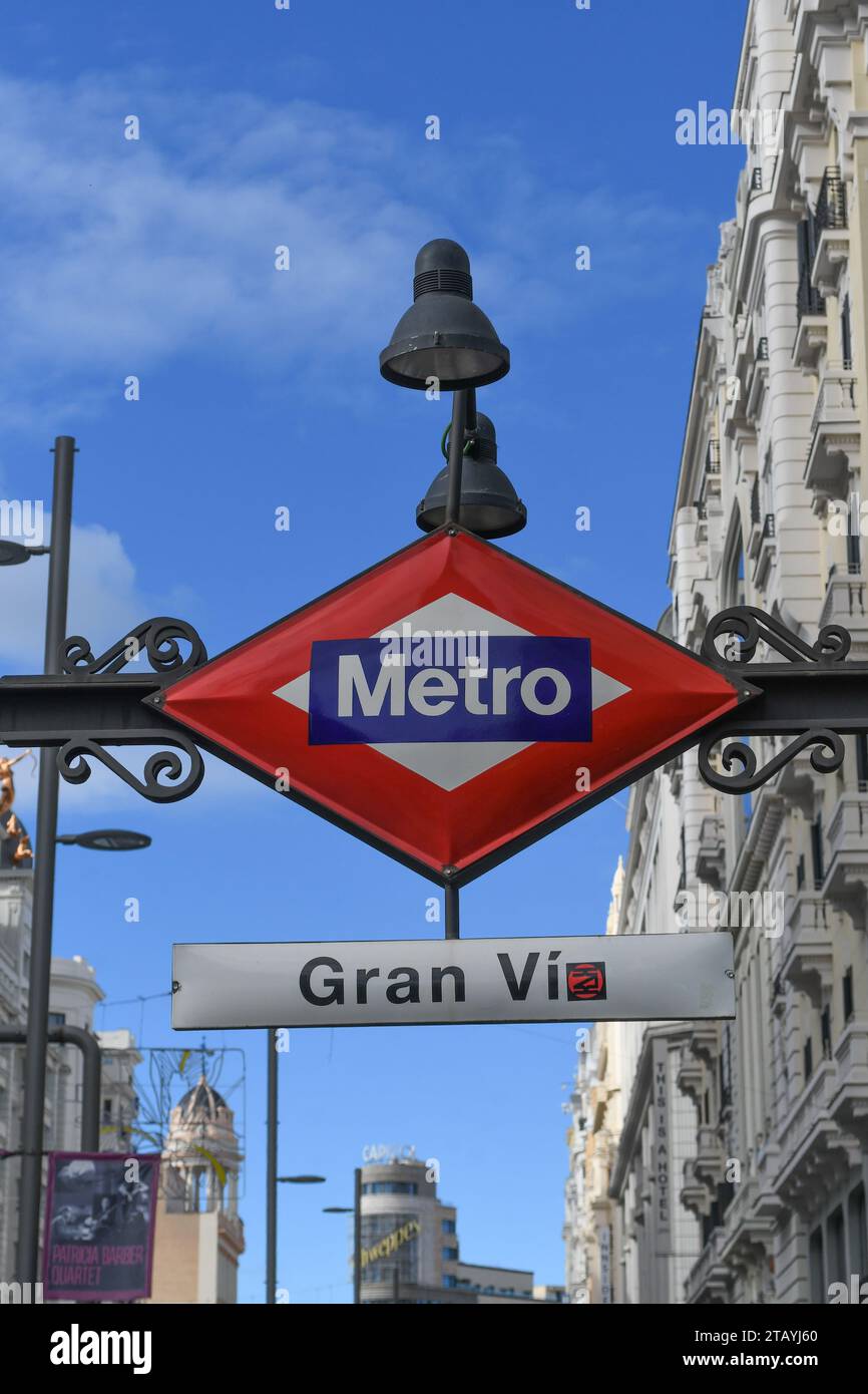 Gran Via Madrid Stock Photo - Alamy