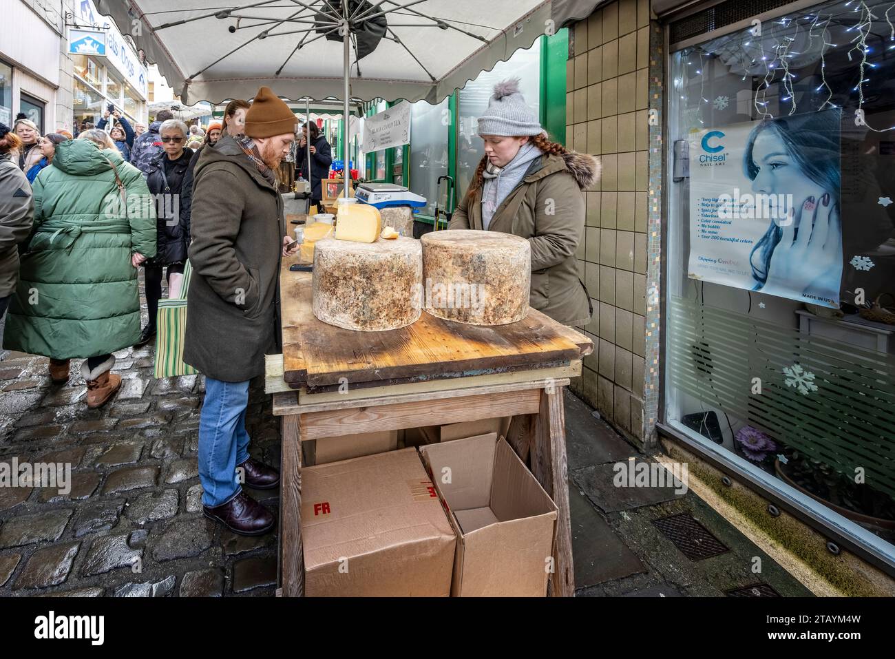 Big rounds of cheese hi-res stock photography and images - Alamy