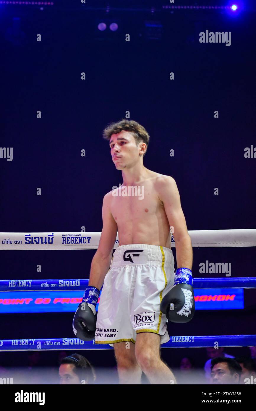 Bangkok, Thailand. 02nd Dec, 2023. Professional boxer Giuliano Fantone ...